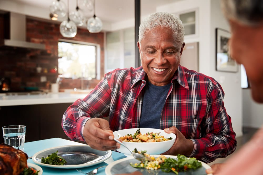 Loss of appetite in elderly: tricks to stimulate it - Senior Living Experts
